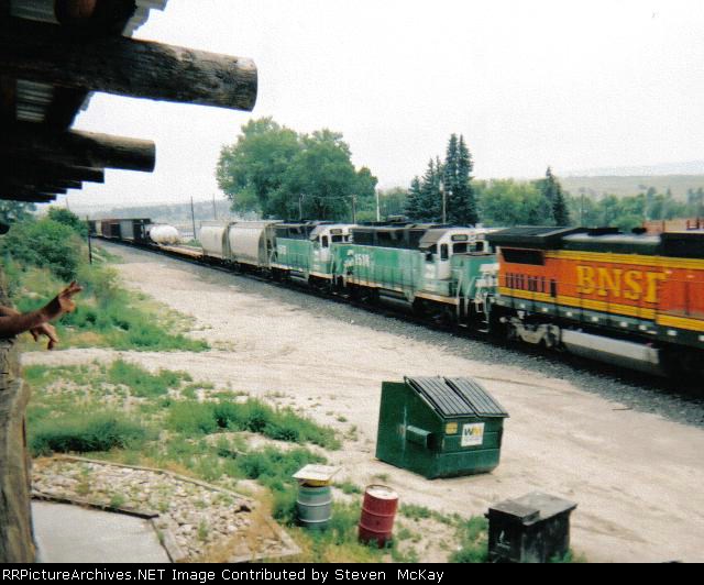 BNSF 1518
